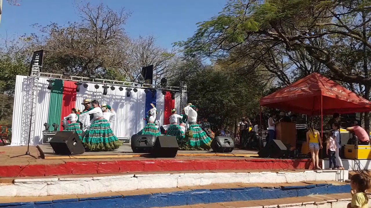 Viajando voy - Academia de danzas Marisol Valdez - YouTube