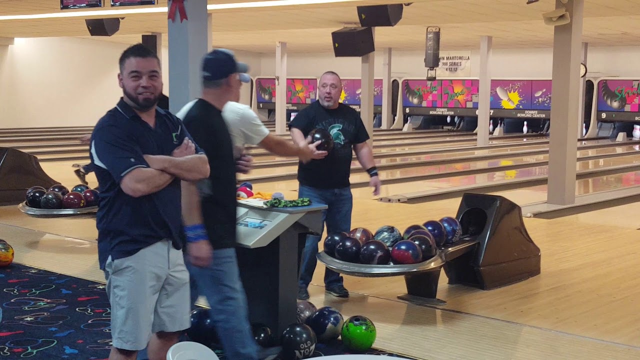 Ron Boyce Bowls A 300 Game! 599 For 2! - YouTube