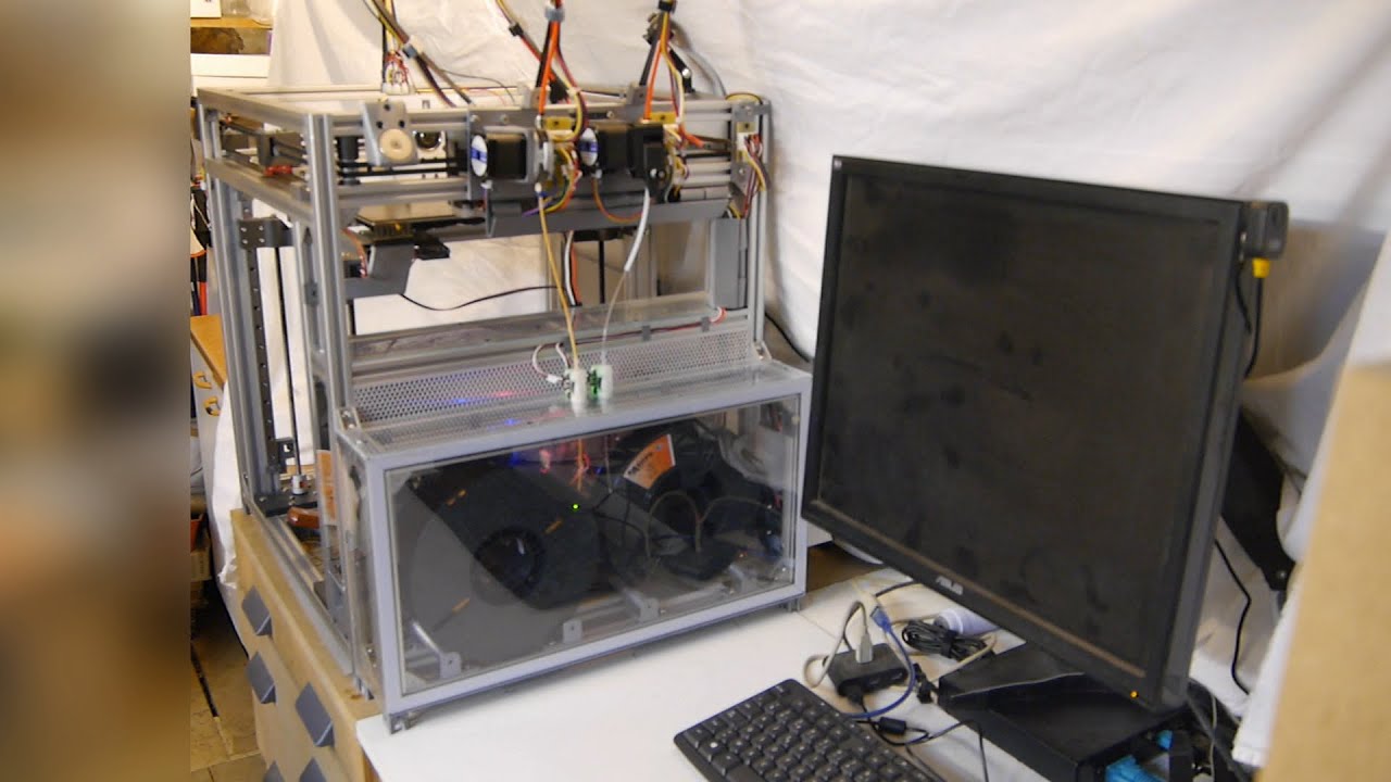 I designed an air dryer with a Peltier module to keep my coreXY printer ...