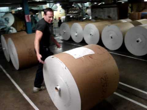 Paper roll lift. 961 lbs. - YouTube
