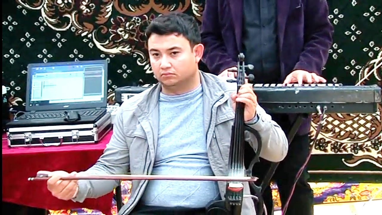 Islom Rovshanov Skripkada G'amgin musiqa jonli ijroda - YouTube