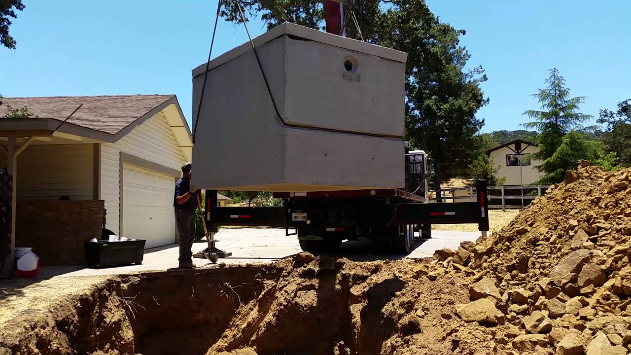 1200 gallon concrete tank set - YouTube