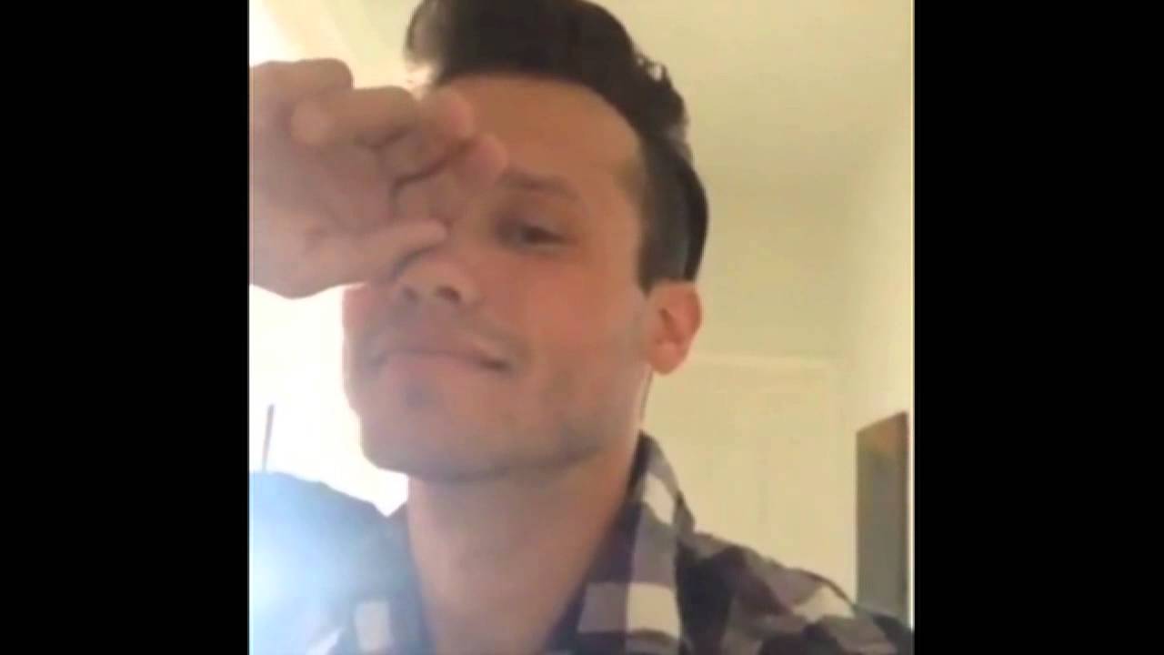 Ben Aaron's New Viral Sensation...Drake Hands - YouTube