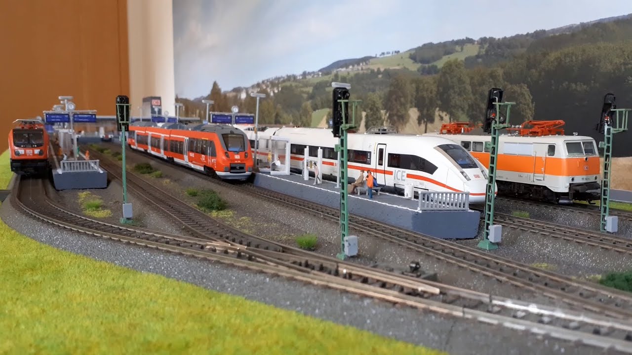 H0 Modellbahn - Zug-Betrieb im Kopfbahnhof (Piko ICE 4, Märklin BR 147 ...