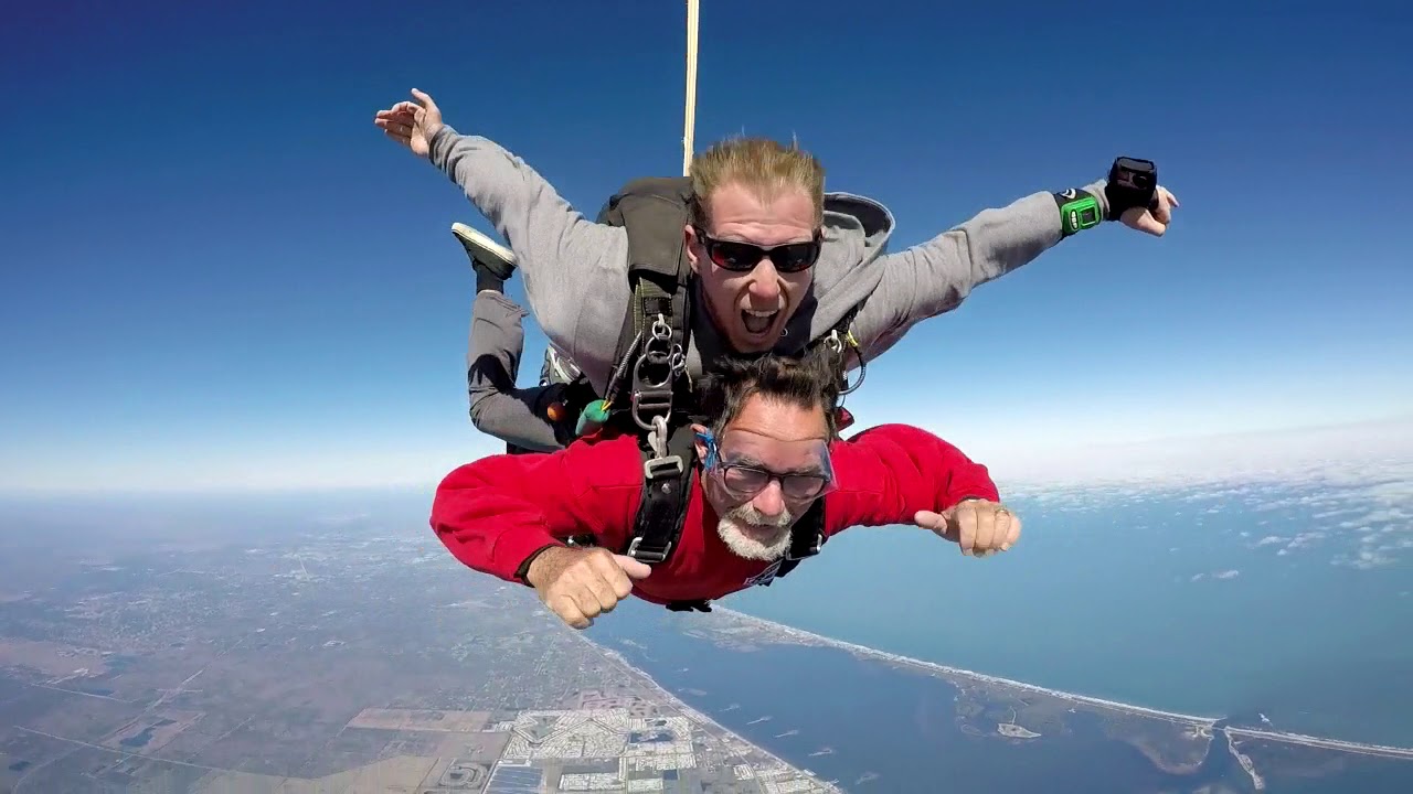 Skydive Sebastian - John's Skydive - YouTube