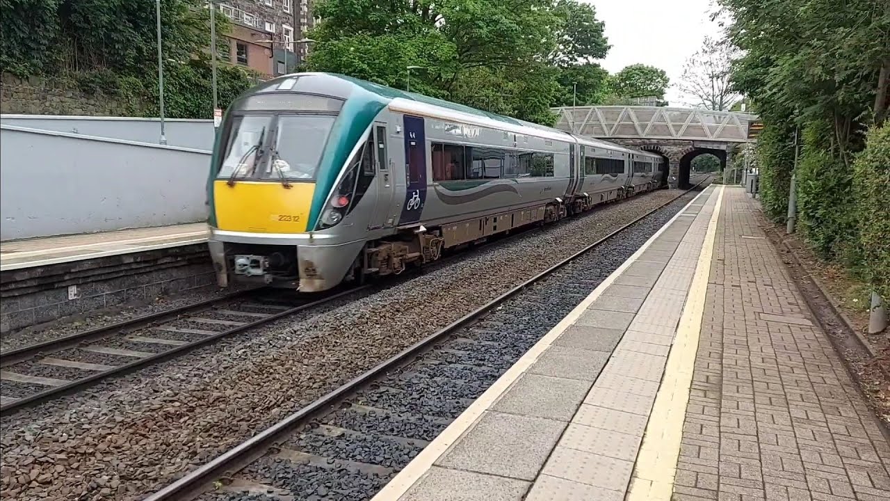 Irish Rail 22000 Class DMU 22212 passing City Hospital. 21/5/23 - YouTube