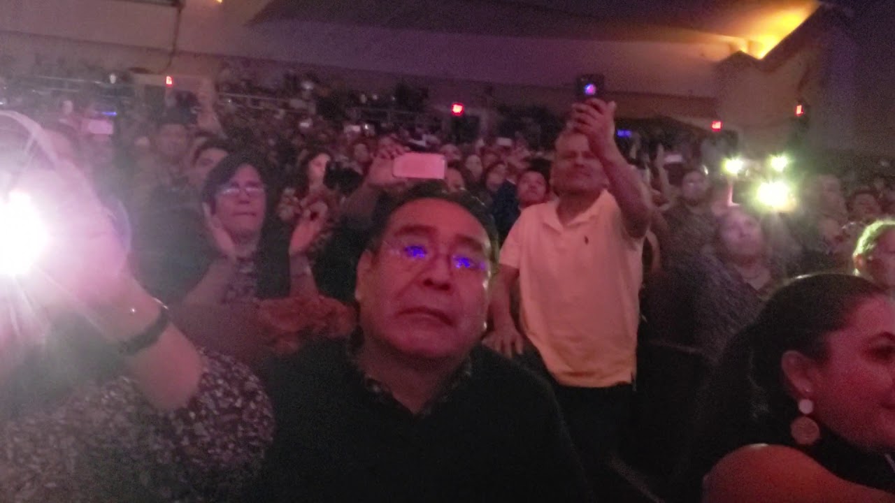 Los kjarkas - mix sayas concierto en vivo new york - YouTube