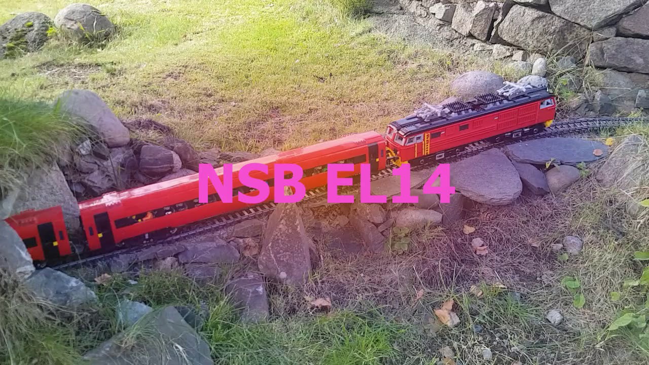 Lego Garden train NSB EL14 with B7 cars - YouTube