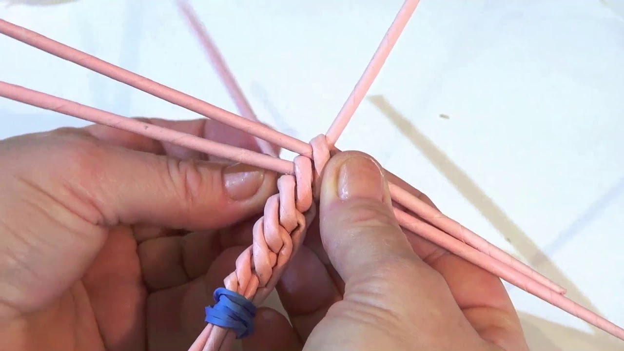 Let's weave a bulrush styled handle for a basket - YouTube