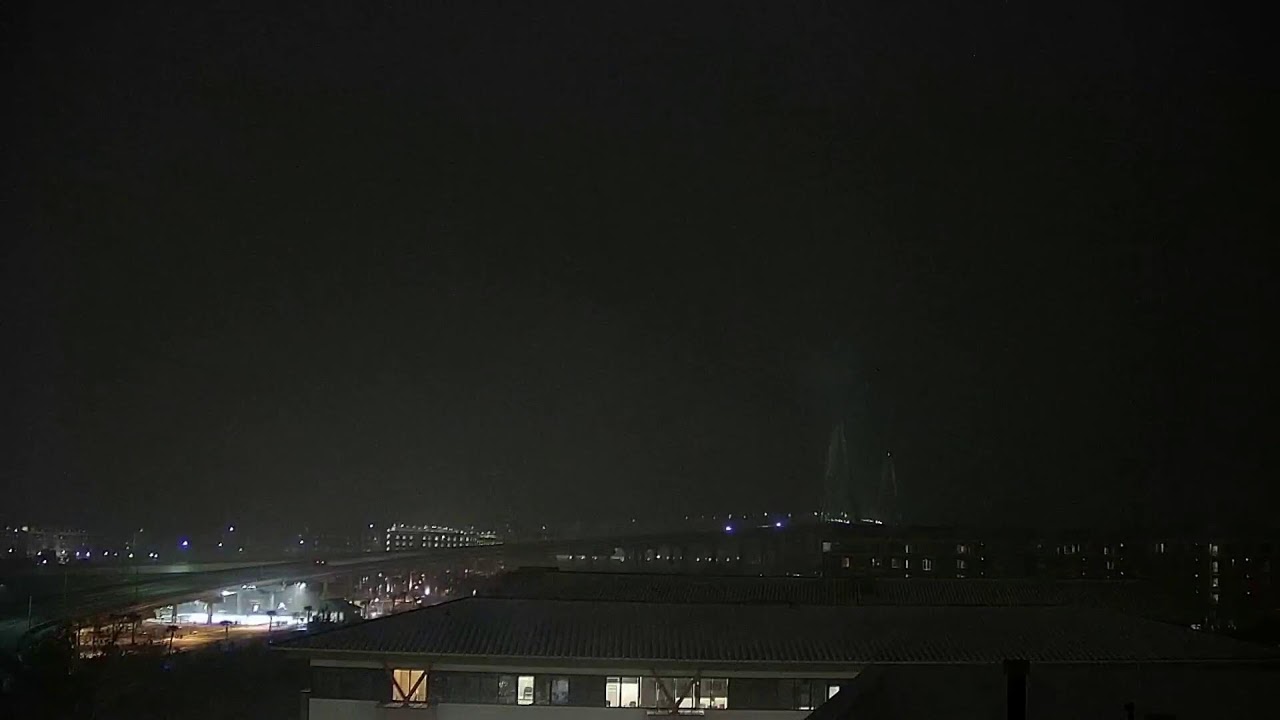 LIVE: Watch the snow fall near the Ravenel Bridge in Charleston - YouTube