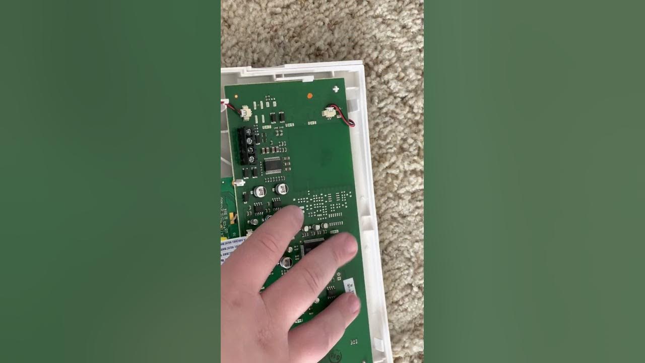 How to wire up an Ademco Vista 10SE control panel - YouTube