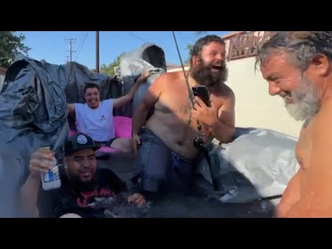 LIMO POOL PARTY PT 2 😂 (COPS TRIPPEN) - YouTube