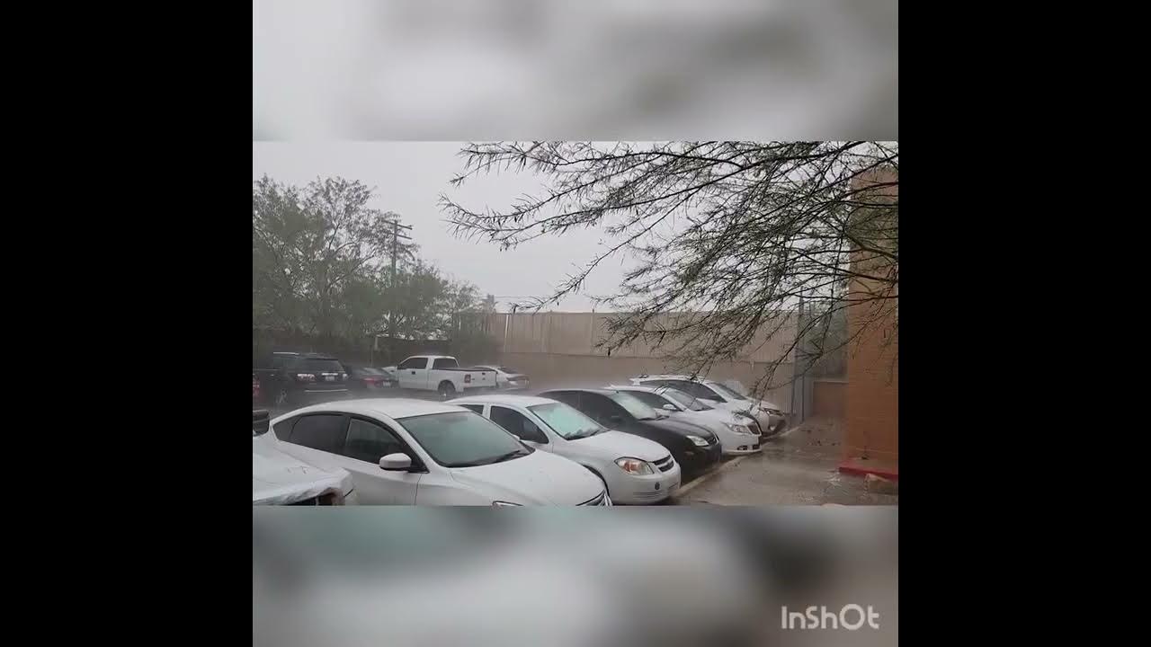 أمطار عندنا هنا توسان أرزونا وبمناسبة شهر عاشوراء عظم الله اجركم واجرنا والثواب مقبول🤲🏻📿🌧☔️🌦