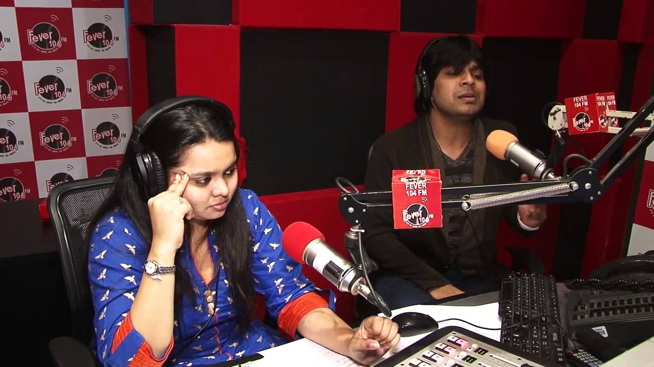 Sun Raha Hai Na Tu Unplugged Ankit Tiwari Fever 104 FM - YouTube