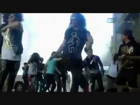 LMFAO Sexy and i know it (official video) - YouTube