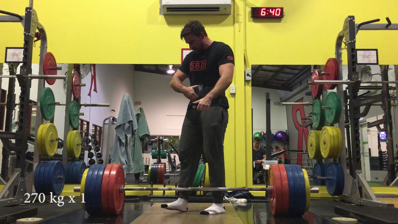 290 kg Deadlift fail - YouTube