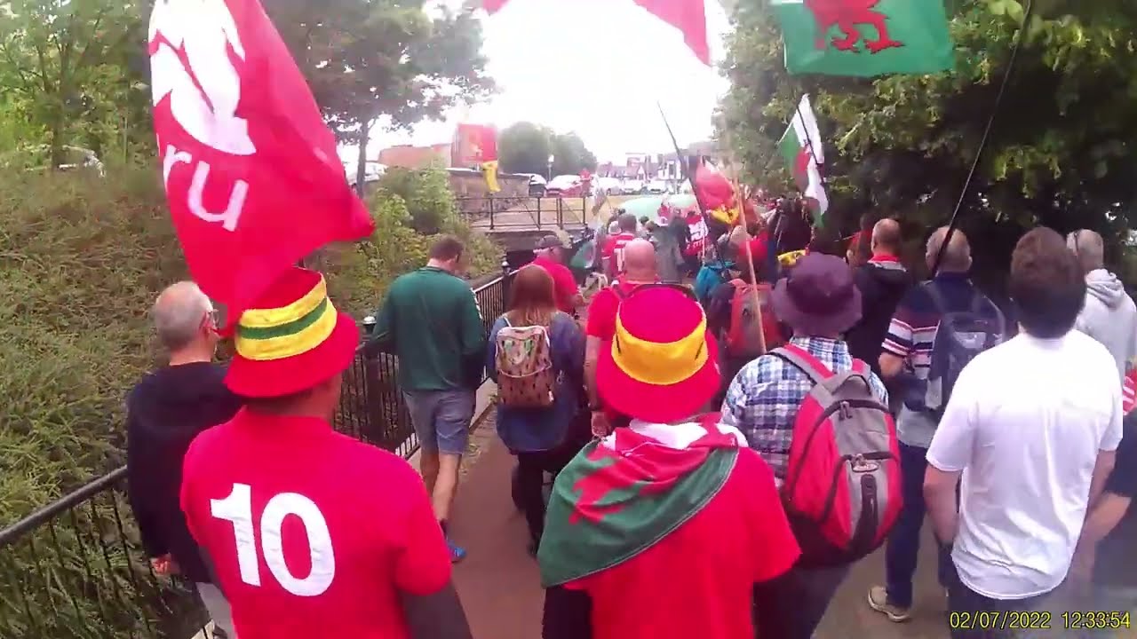Wrexham Welsh Independence March 2022 Annibyniaeth, Cymru Rydd. - YouTube