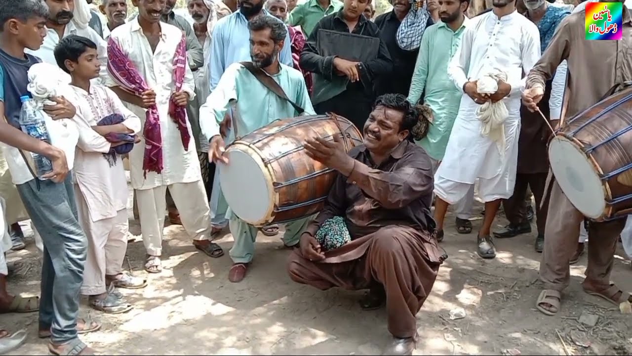Punjabi Dhol Jhumar|Best Dhol Dance|Yaseen Dhol Wala - YouTube
