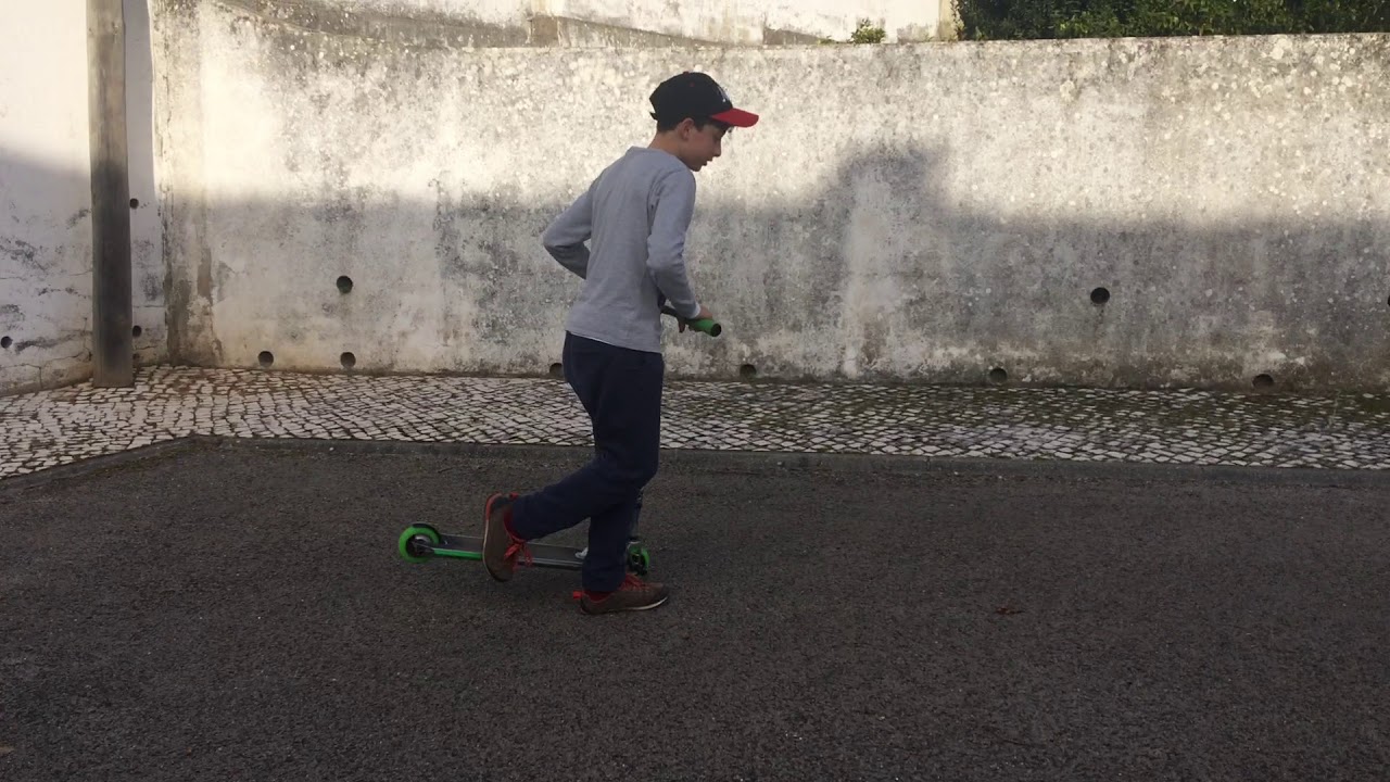 TRUQUES DE TROTINETE | TOCA A APRENDER - YouTube