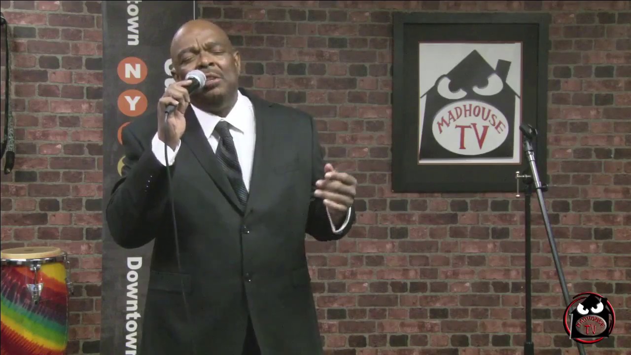 SHELDON PRICE SINGS WHITE CHRISTMAS - YouTube