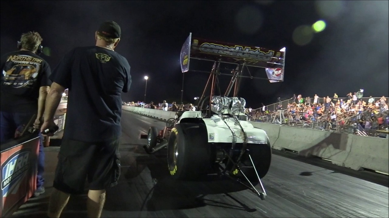 Dude Gets Blasted By 5 Foot Fuel Altered Flames! Pro Mods -vs- Fuel ...
