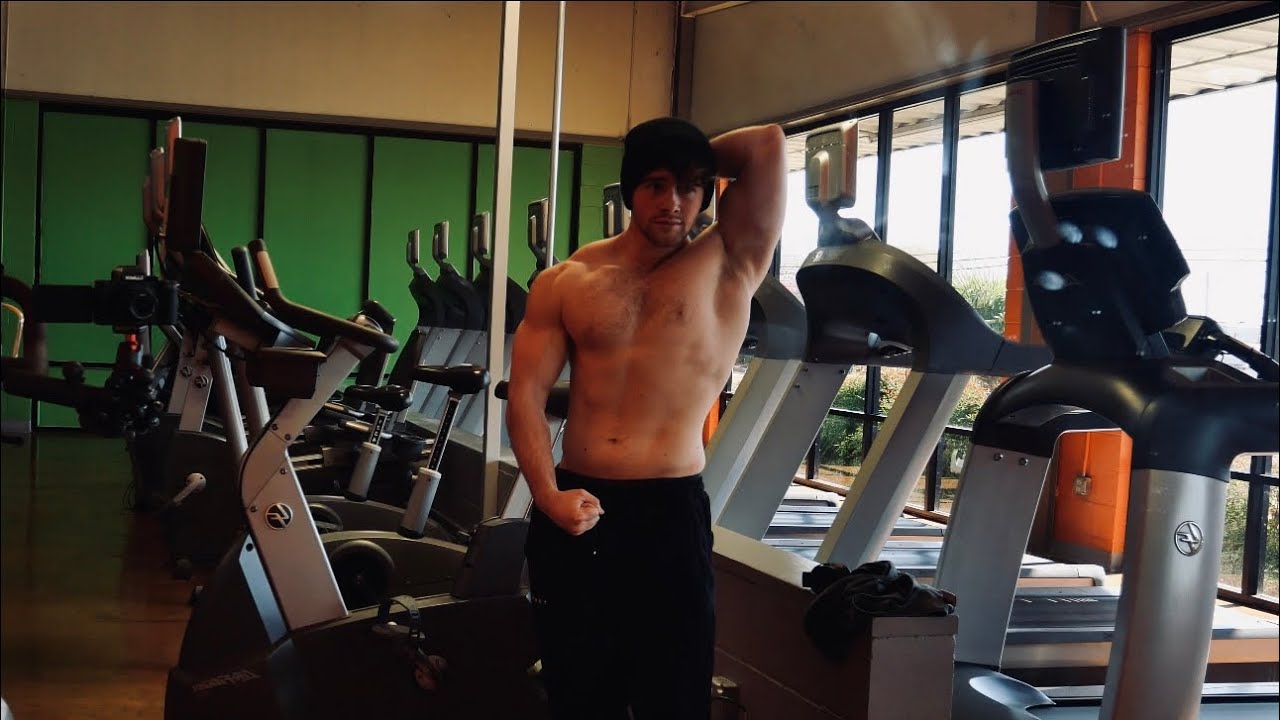 Powerlifting Bench Press Training/ Increasing my Bench Press Max - YouTube