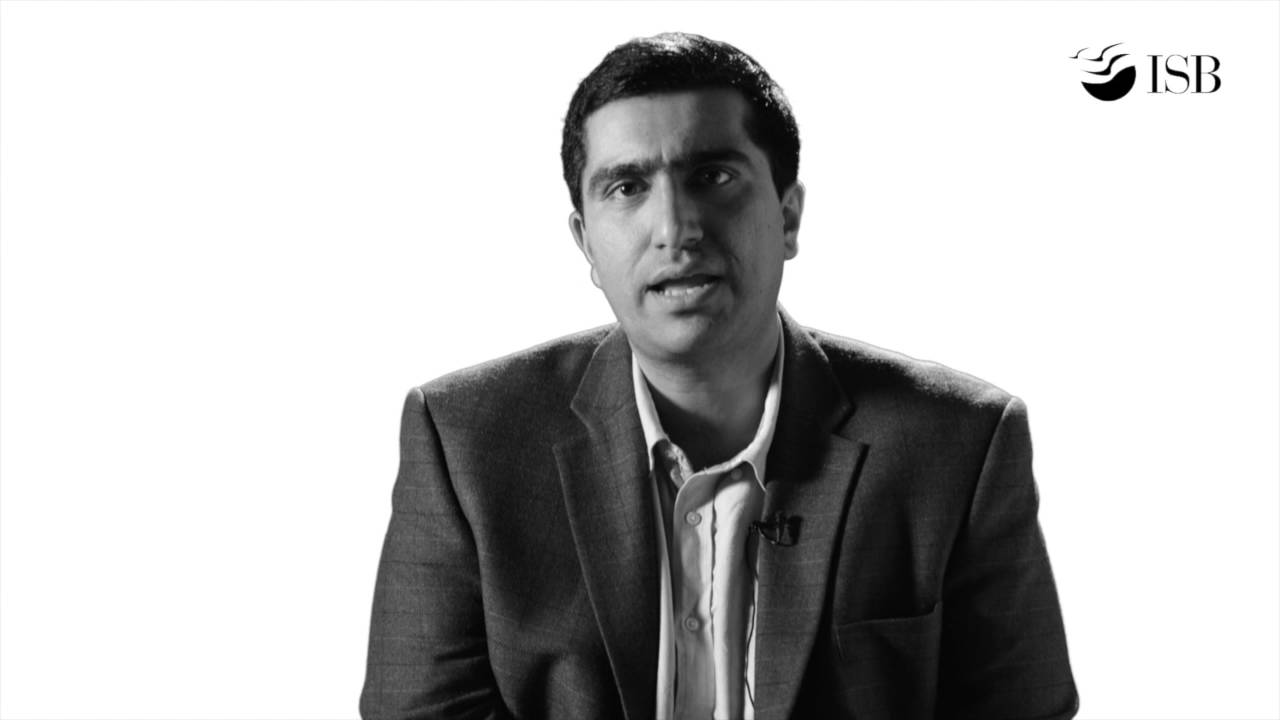ISB Alumnus Umang Kumar shares his ISB experience - YouTube