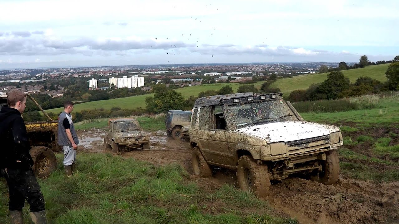 SJ, Defender, Discovery, Range Rover and Disco + MUD at dundry Bristol ...
