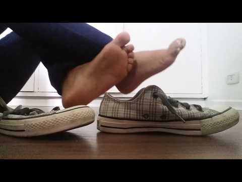 Lenora | Barefoot in Converse