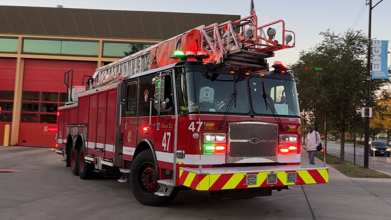 Chicago fire department truck 47 responding - YouTube
