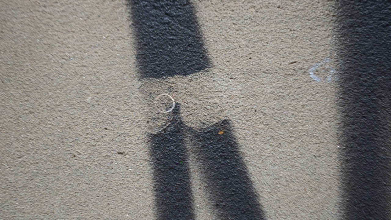 Laser cleaning of graffiti - YouTube