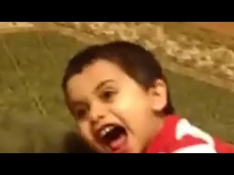Kid screams in slow motion - YouTube