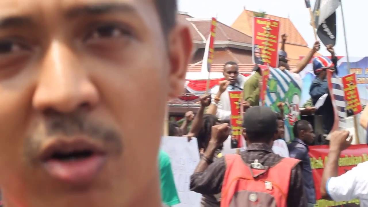 Wawancara Orang Indonesia Dukung Papua Merdeka - YouTube