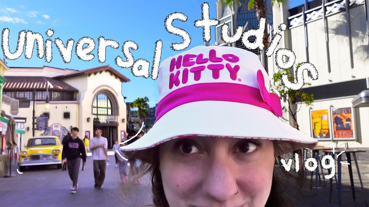 BIG HELLO KITTY MOMENT @ UNIVERSAL STUDIOS - YouTube