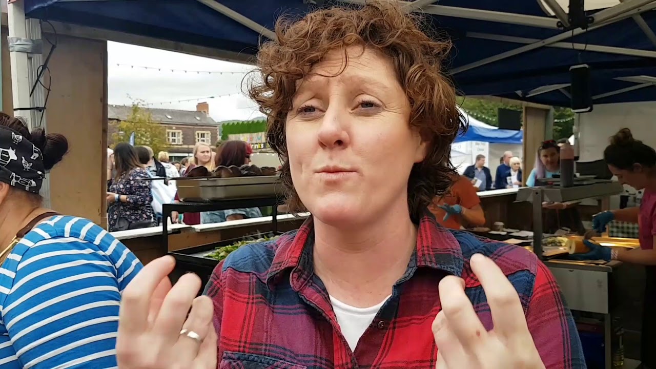 Shauna Guinn from Hang Fire BBQ at the Abergavenny Food Festival - YouTube