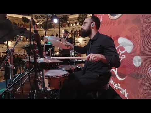Cengiz Tural - Englishman In Newyork (Gaye Biçer)