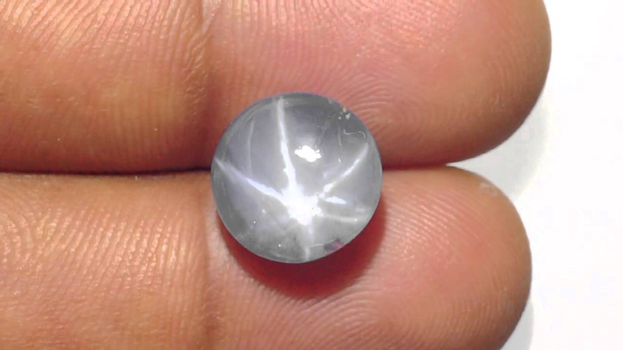 12.34-Carat 11mm Round Star Sapphire with Very Sharp 6-Ray Star - YouTube