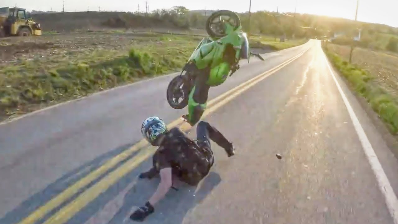 HECTIC ROAD BIKE CRASHES & MOTORCYCLE MISHAPS 2019 - YouTube