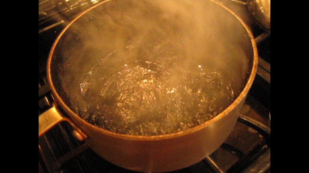 Boiling Coke~SMOKE ALARM SET OFF - YouTube