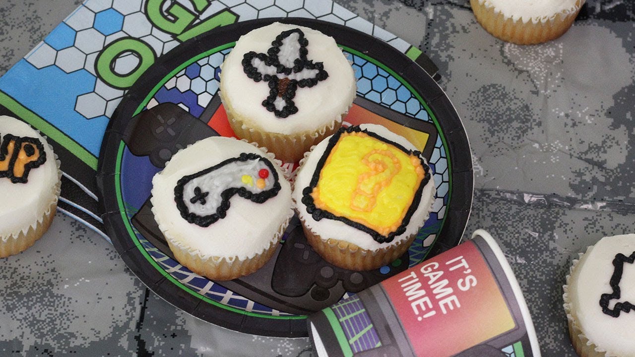 Watch How Video Game Cupcakes are Made: Step by Step | Discount Party ...