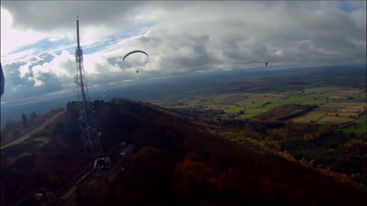 Paragliding at the Wrekin Shropshire - 29 Oct 24 - YouTube