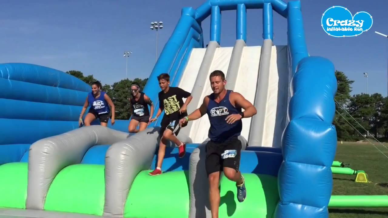 Crazy Inflatable Run - YouTube