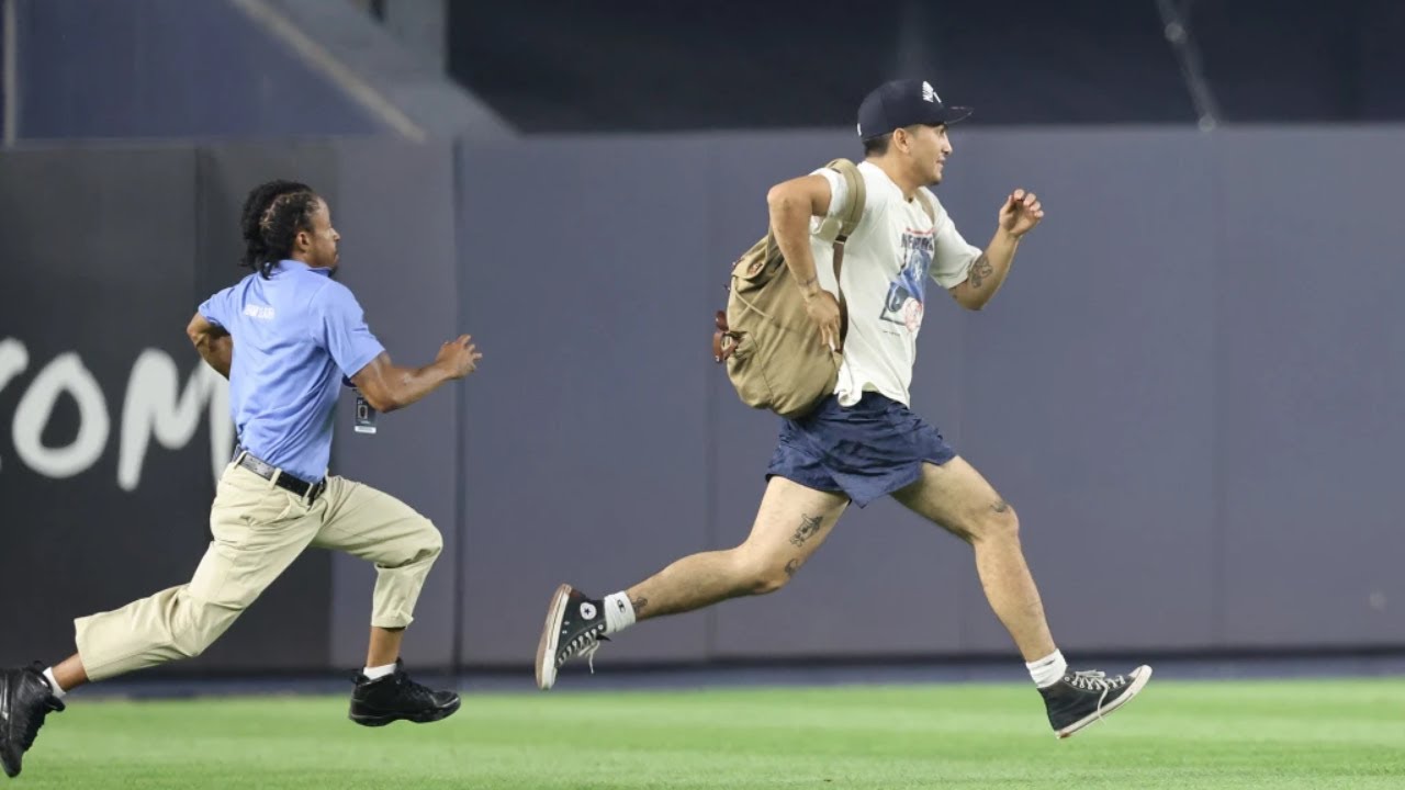 MLB | Crazy Fans On Field - YouTube