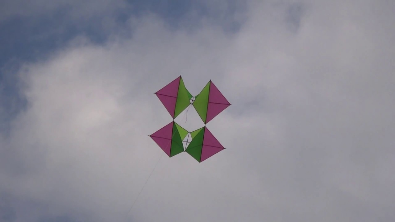 Tri D Box Kite - YouTube