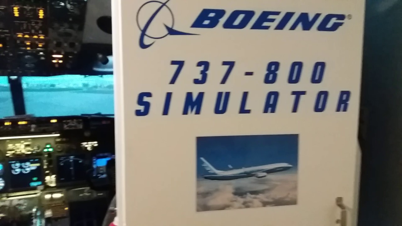 Home Cockpit 737-800 Simulator Tour - YouTube