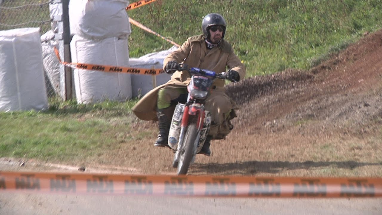 Red Bull SIX DAYS 2012 (Day 6) ISDE 2012 Purple Helmets Show 29.09.2012 ...