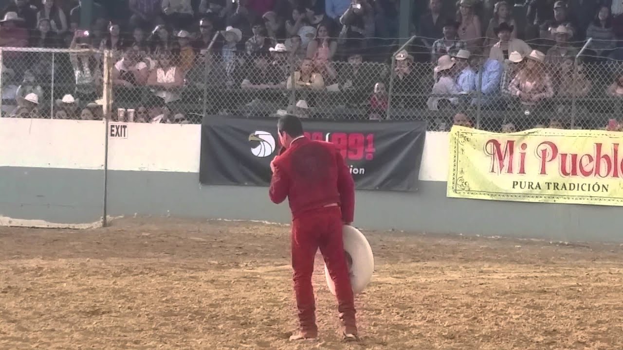 EZEQUIEL CHEQUE PENA CANTA (UNA PAGINA MAS) EN MORGAN HILL CALF. - YouTube