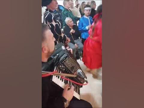 Prelijepo druzenje u Starackom Domu u Sanskom mostu uz Kolo goriiiiii ovi su spremij za Dom😂 ...