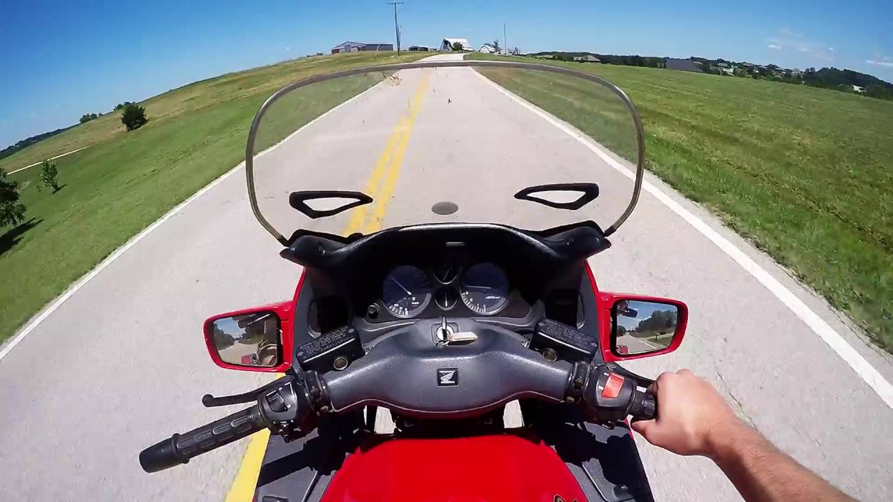 Honda st1100 runs - YouTube