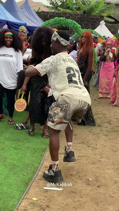 Mc Kidikidi Dancing FLETE - YouTube